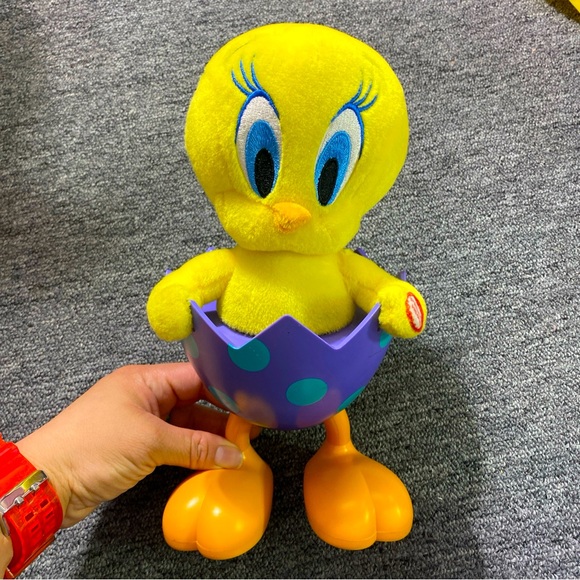 Warner Bros. | Toys | Hallmark Tip N Fall Tweety Bird Sound Motion ...